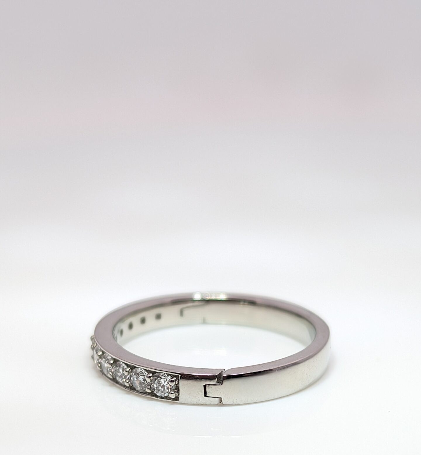 Why a hinged ring might be the right choice for you - Aleks Jewellers