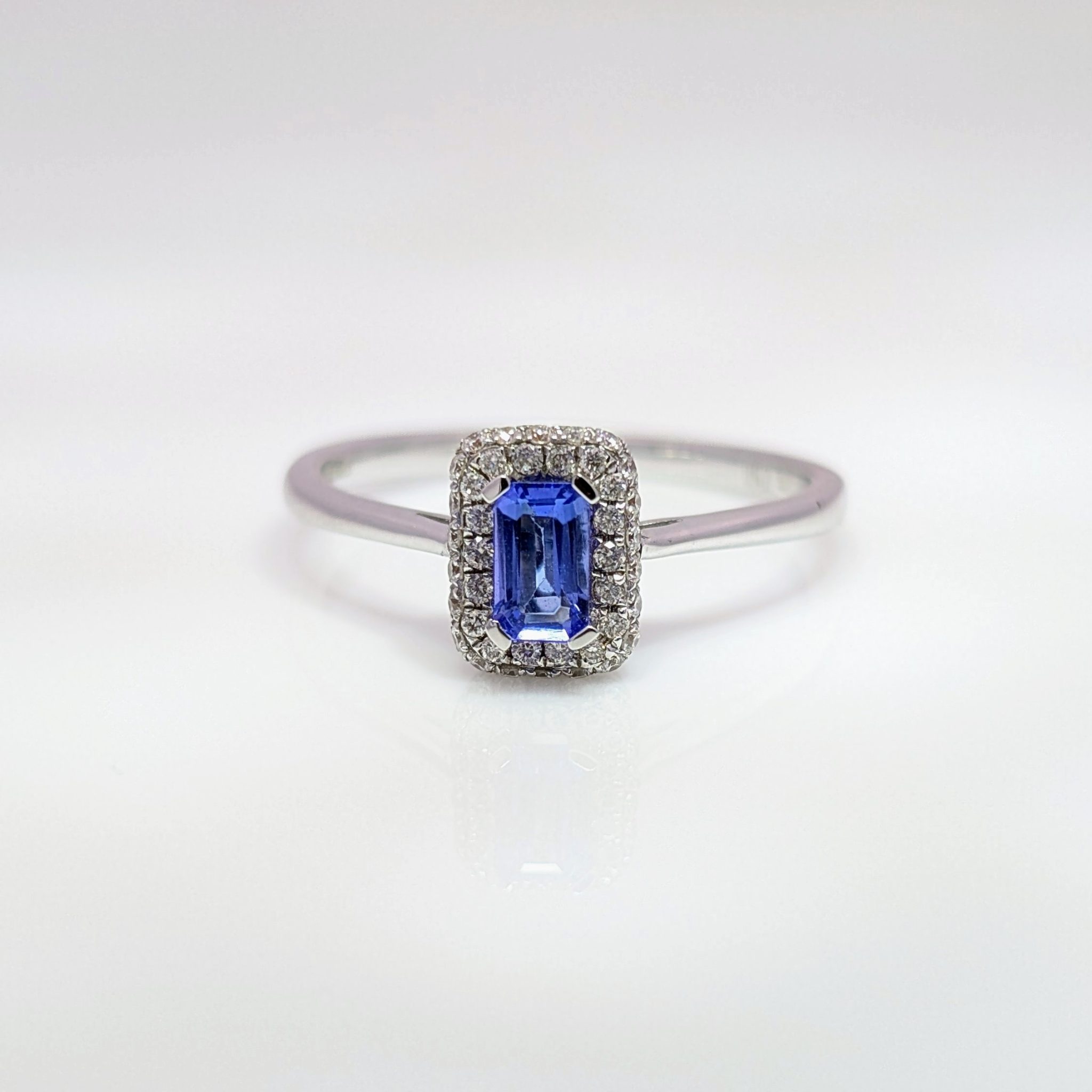 Tanzanite and Turquoise: A Complete Guide to these December Birthstones ...